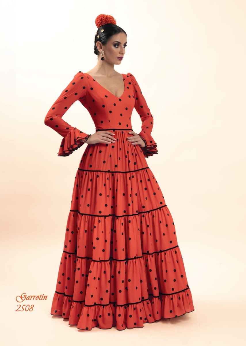 Traje de gitana canastero modelo Garrotín de Manuela Macías color rojo ...