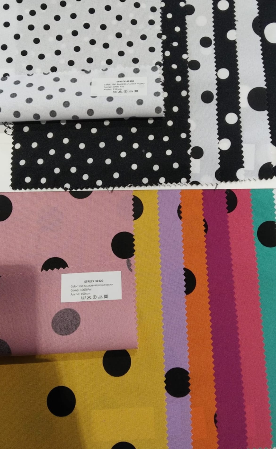 Vestido cigano, modelo Marisma, branco com bolinhas pretas - Viva a Feira!